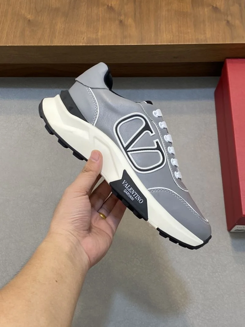 Cut-rate Valentino Rockrunner Shoes