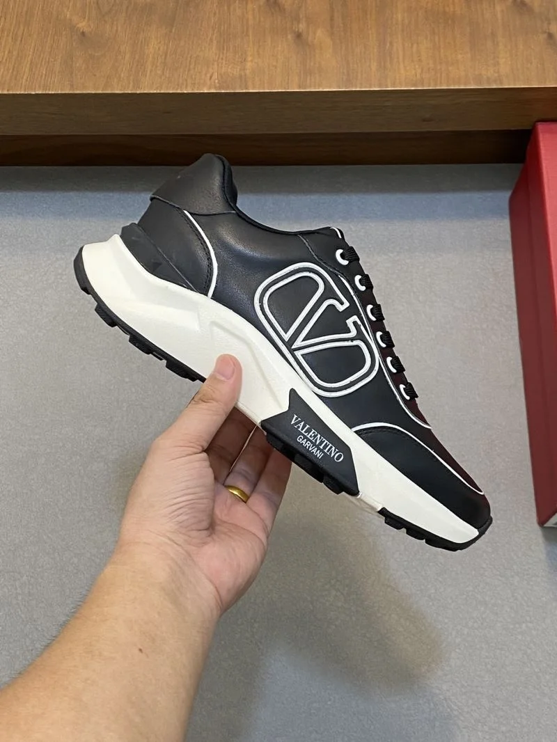 Discounted Valentino Rockrunner Shoes