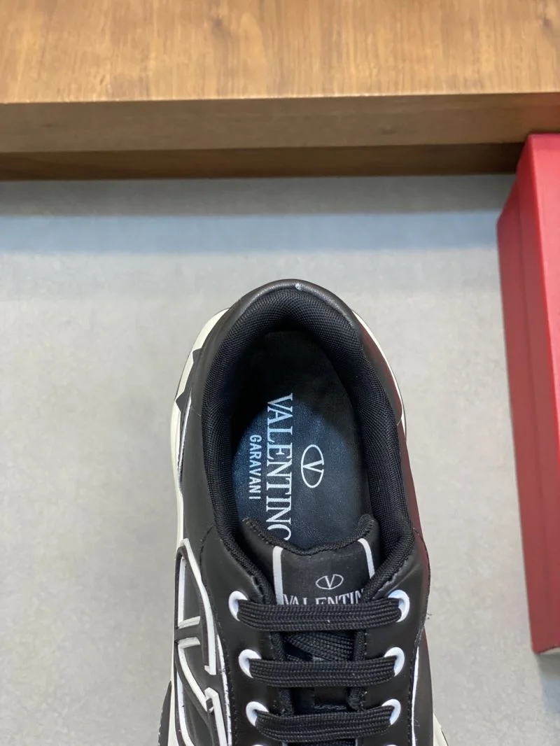 Discounted Valentino Rockrunner Shoes