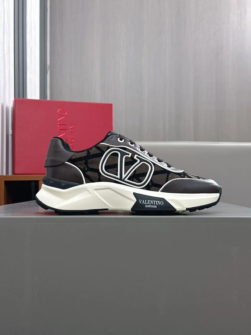 Discounted Valentino Rockrunner Shoes