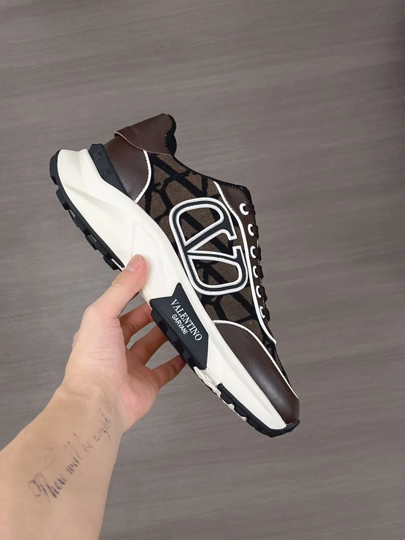 Discounted Valentino Rockrunner Shoes