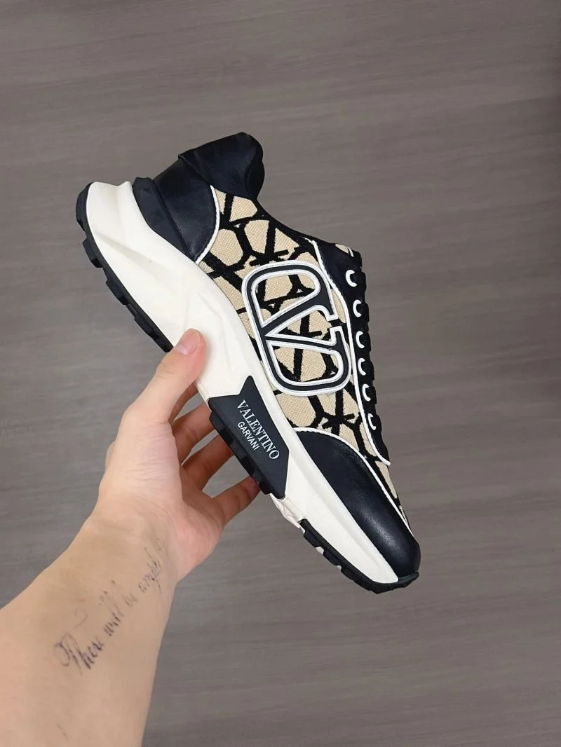 Affordable Valentino Rockrunner Shoes