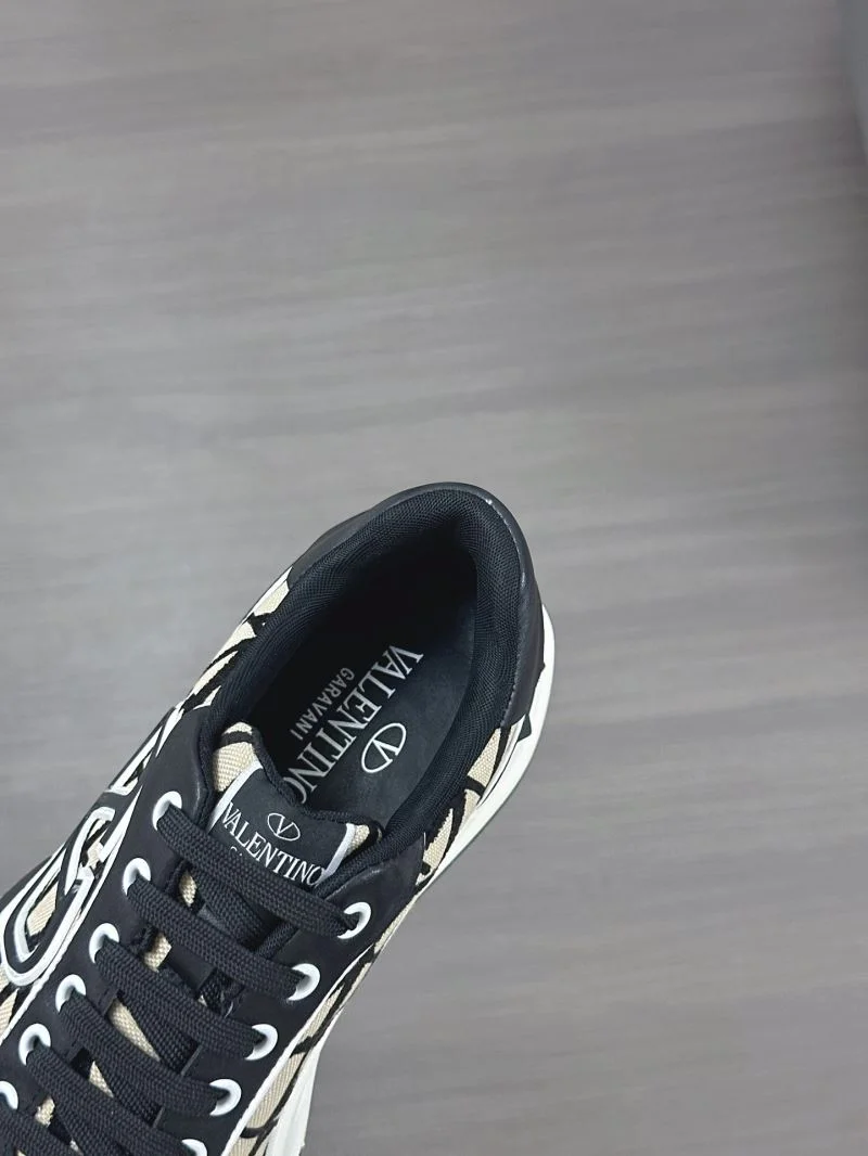 Affordable Valentino Rockrunner Shoes