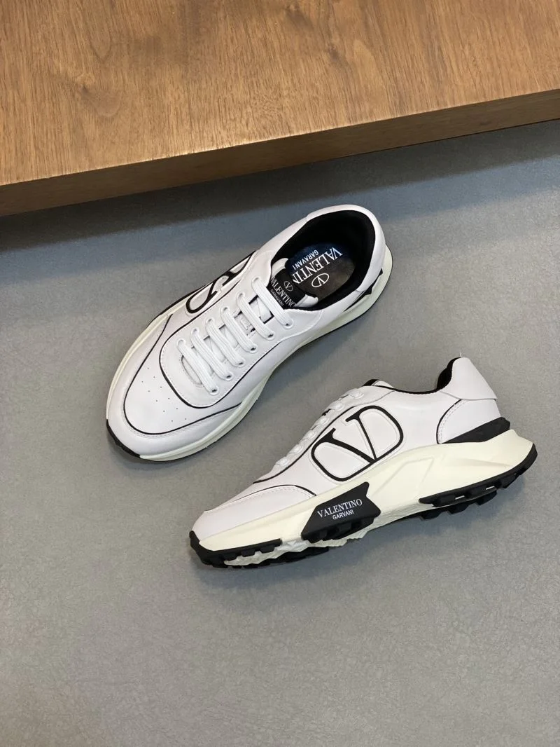 Top match Valentino Rockrunner Shoes