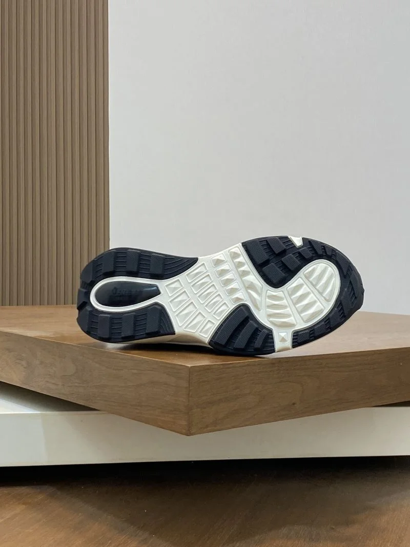 Top match Valentino Rockrunner Shoes