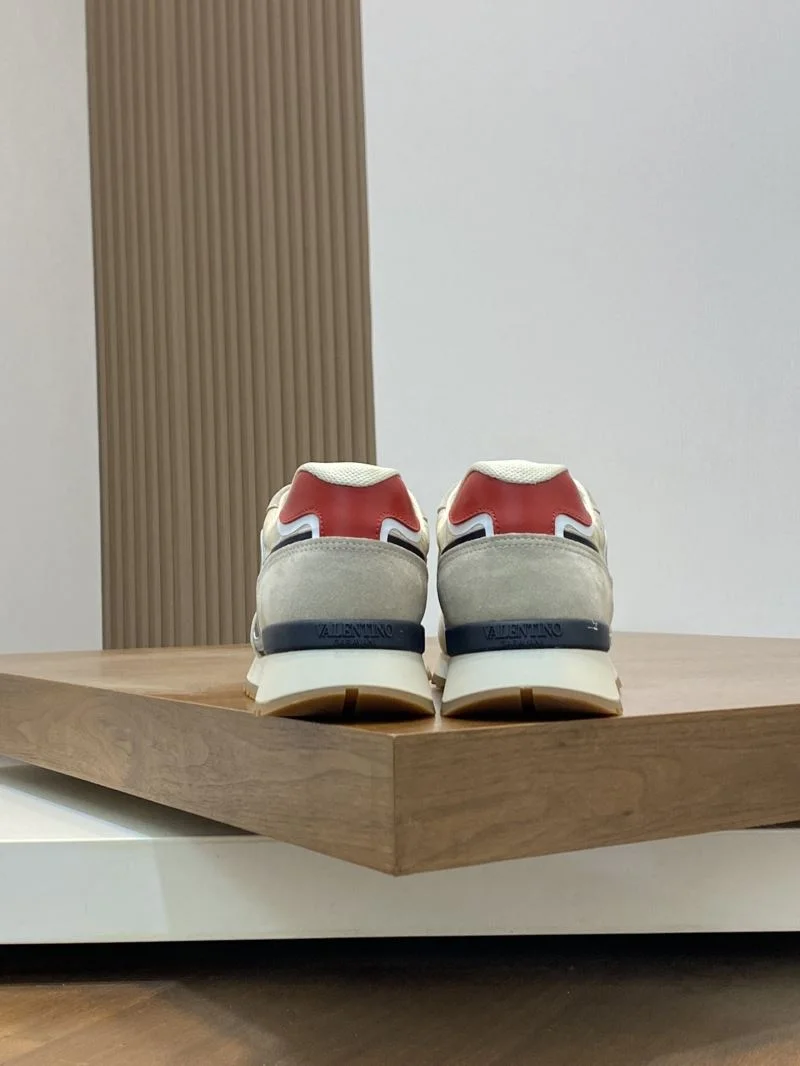 Top match Valentino Rockrunner Shoes