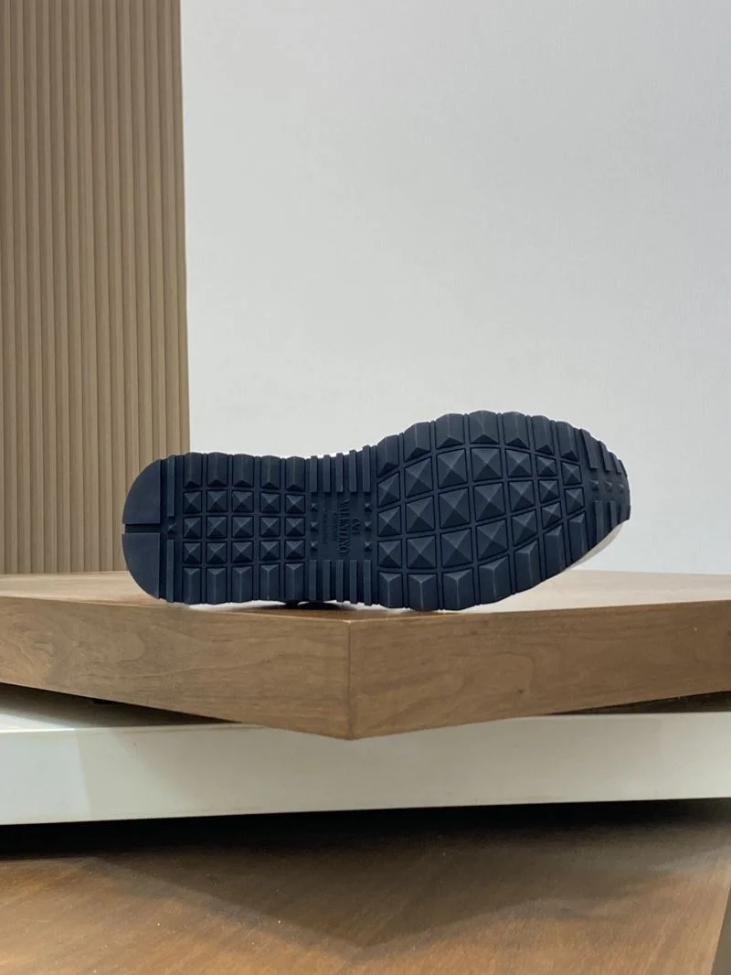 Low-cost Valentino Rockrunner Shoes