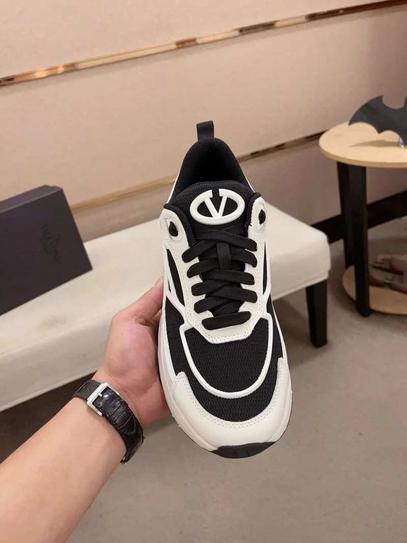 Economical Valentino Rockrunner Shoes