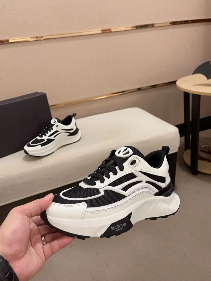 Economical Valentino Rockrunner Shoes