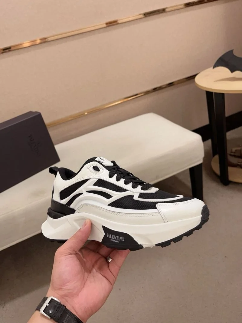 Economical Valentino Rockrunner Shoes