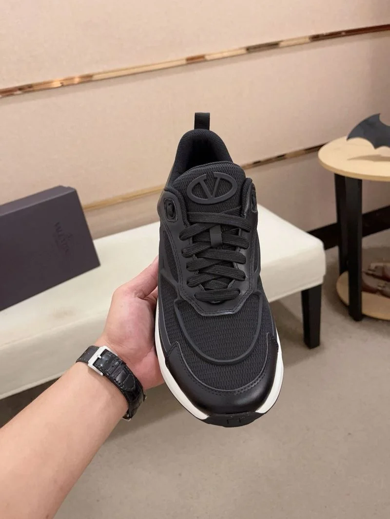 Exact replica Valentino Rockrunner Shoes