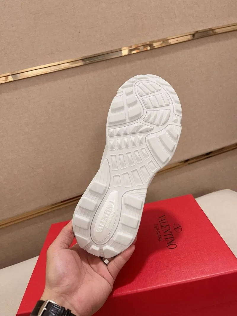 Low-cost Valentino Rockrunner Shoes