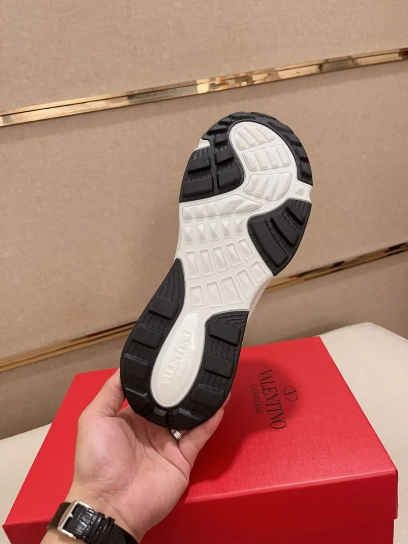 1:1 copy Valentino Rockrunner Shoes