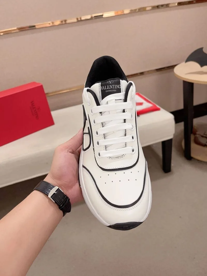 Economical Valentino Rockrunner Shoes