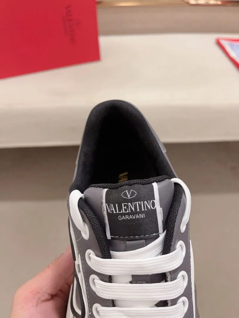 Authentic Valentino Rockrunner Shoes