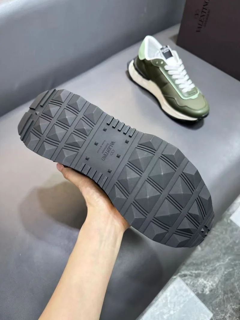 Economical Valentino Rockrunner Shoes