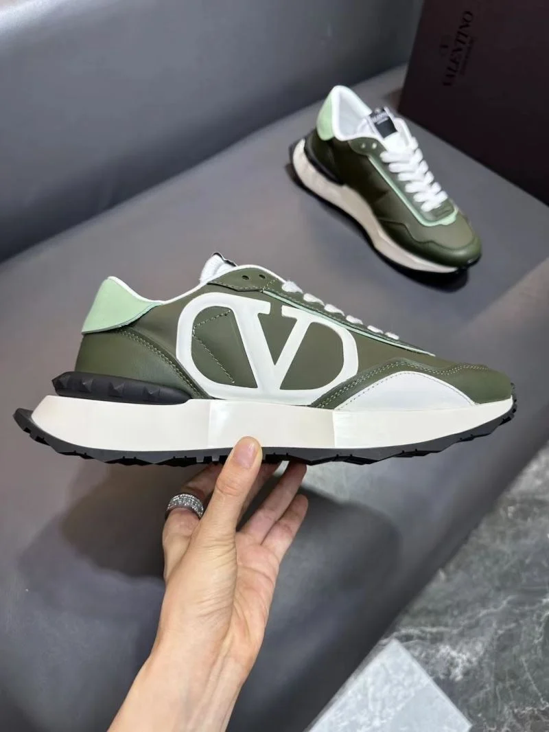Economical Valentino Rockrunner Shoes