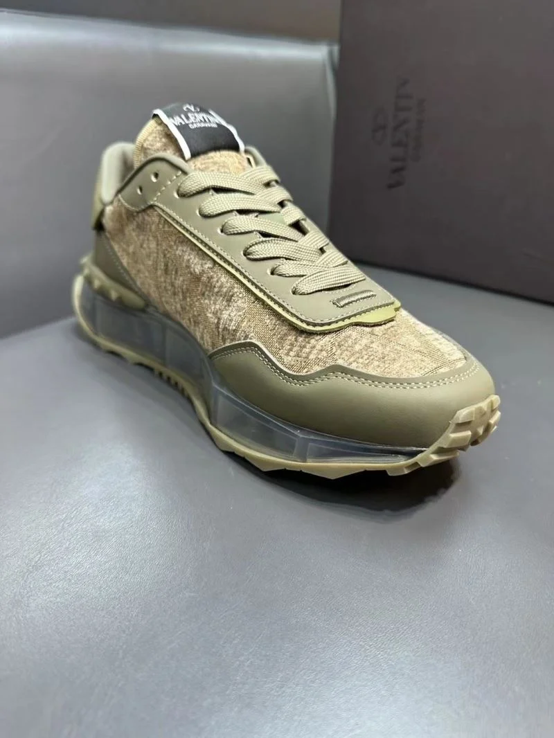 Exact replica Valentino Rockrunner Shoes