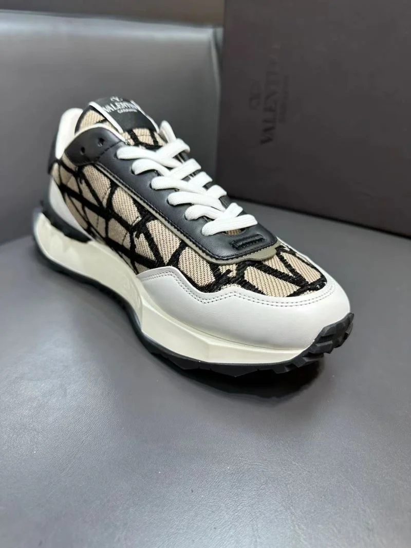 1:1 copy Valentino Rockrunner Shoes