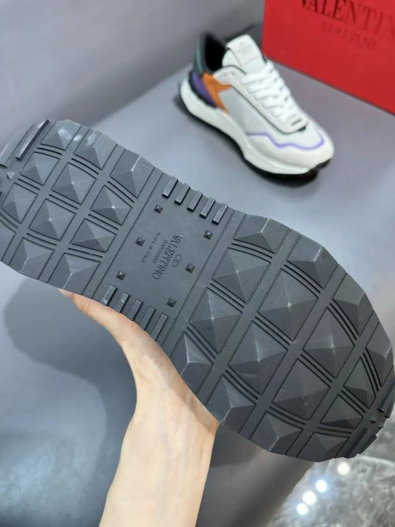 Legit Valentino Rockrunner Shoes