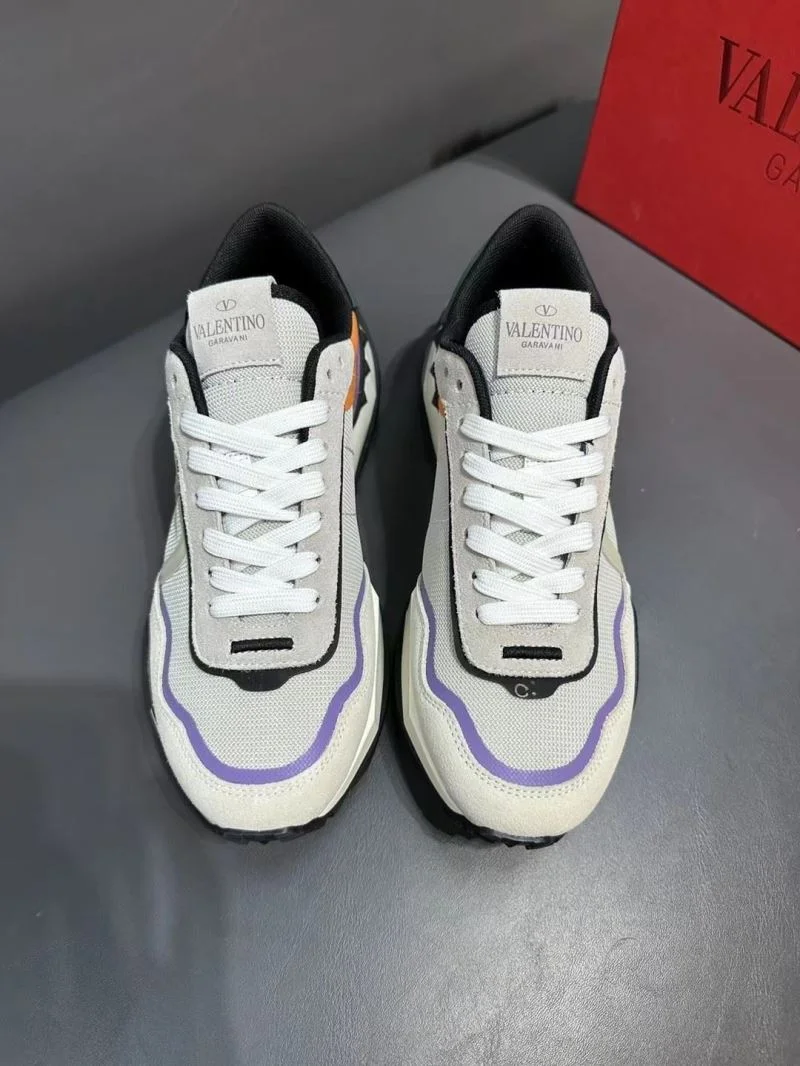 Legit Valentino Rockrunner Shoes