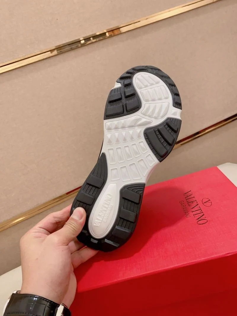 Bargain Valentino Rockrunner Shoes