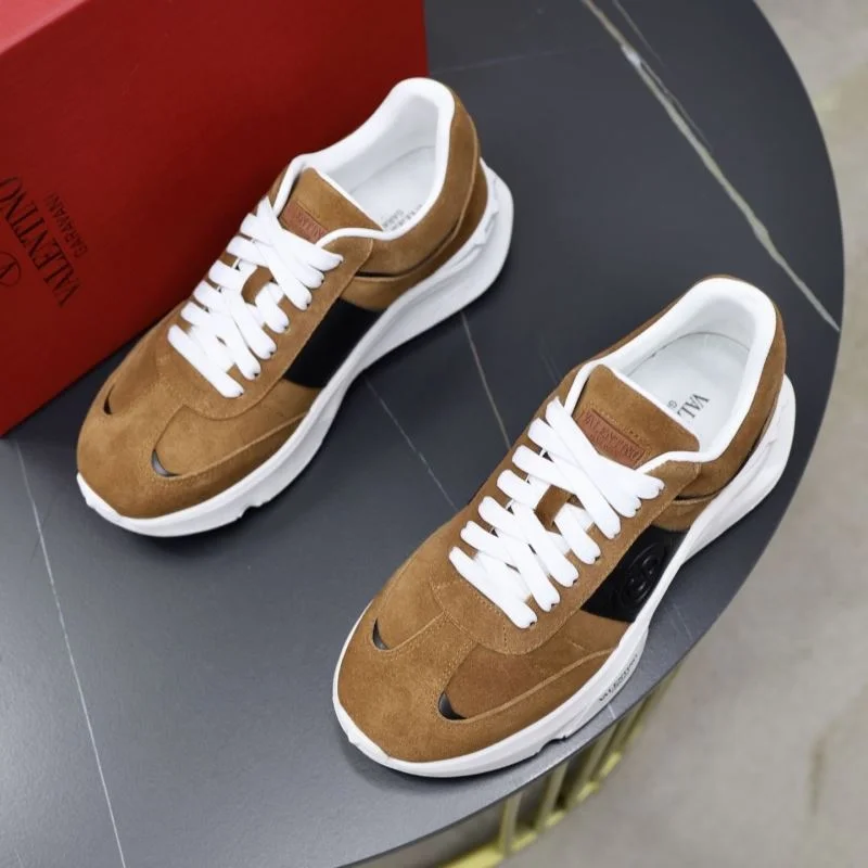 Brand-original Valentino Rockrunner Shoes