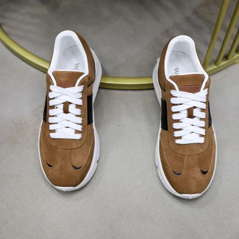 Brand-original Valentino Rockrunner Shoes