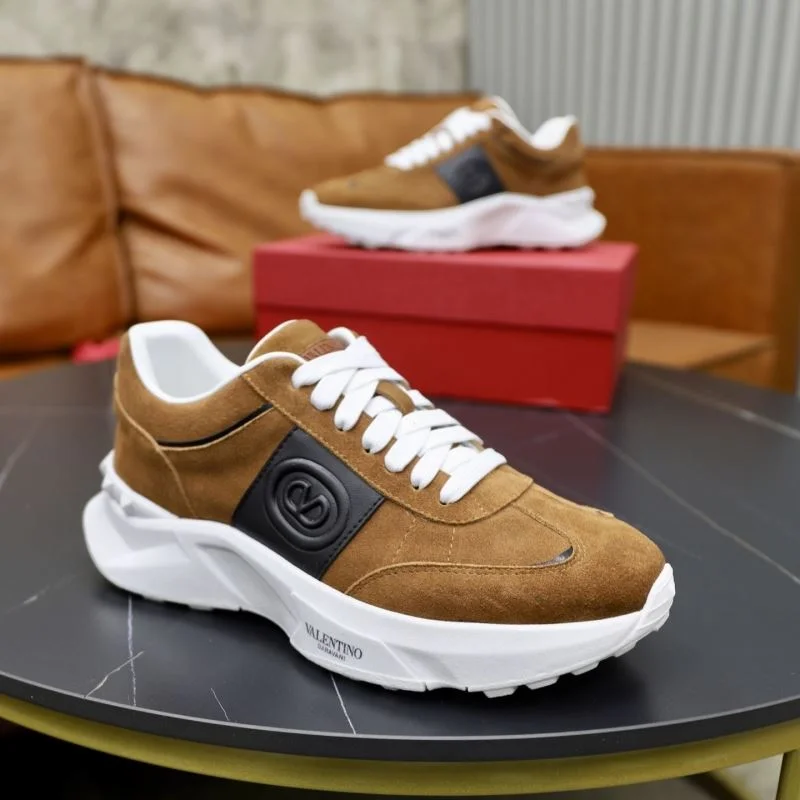 Brand-original Valentino Rockrunner Shoes