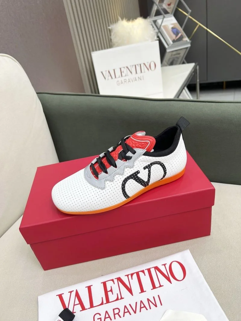 Top mirror Valentino Rockrunner Shoes
