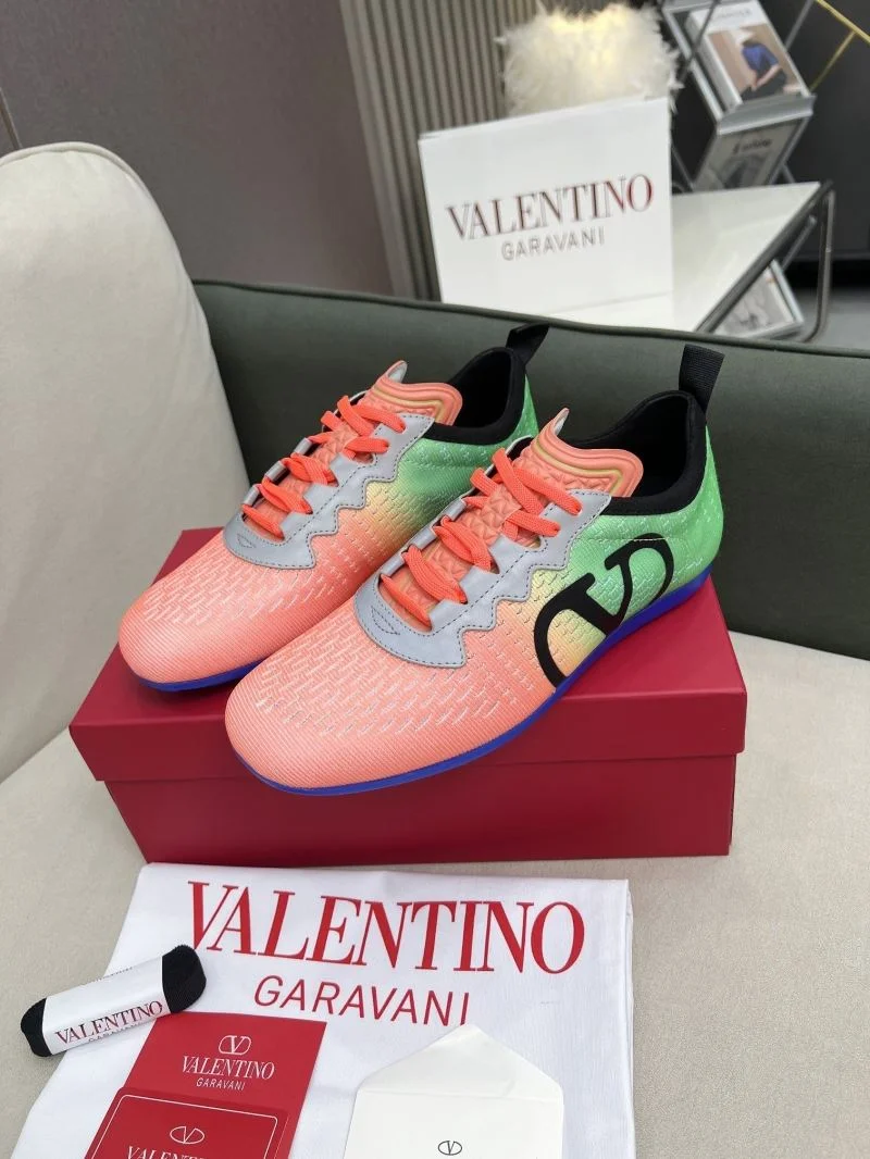 Top mirror Valentino Rockrunner Shoes