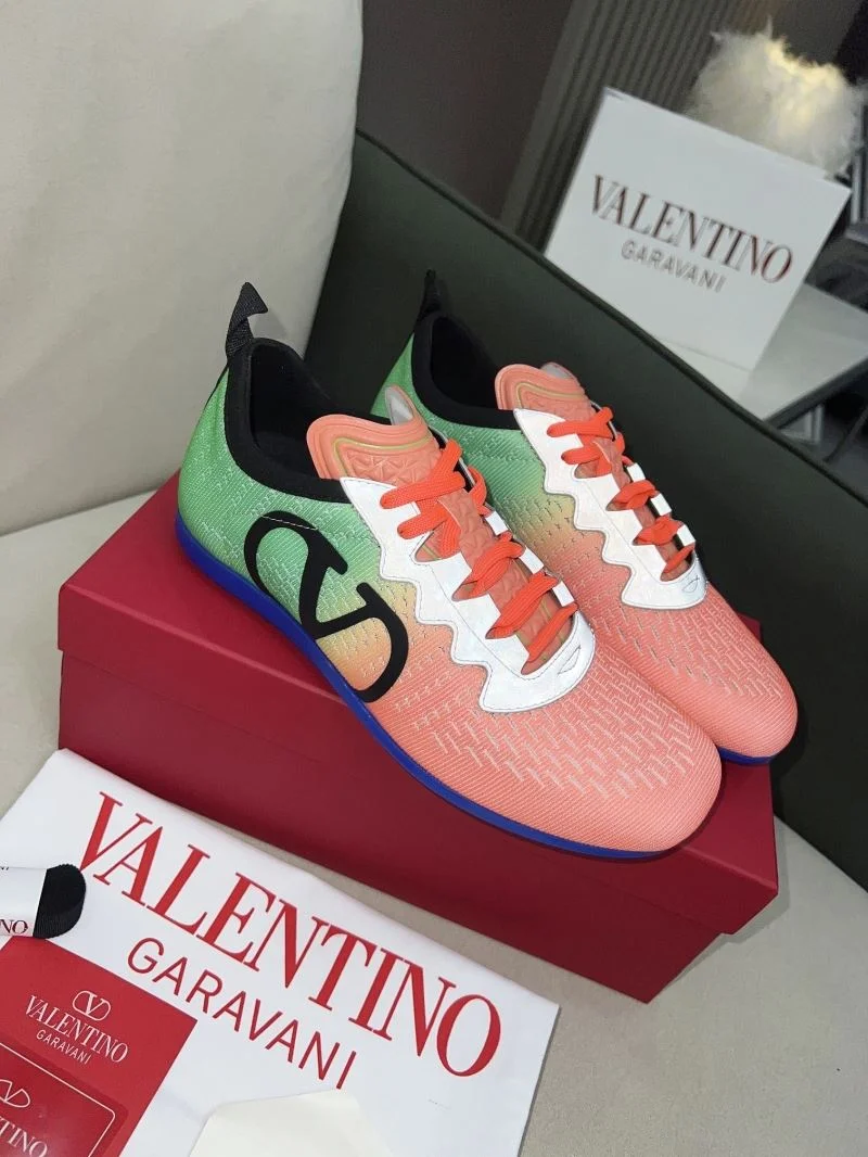 Top mirror Valentino Rockrunner Shoes