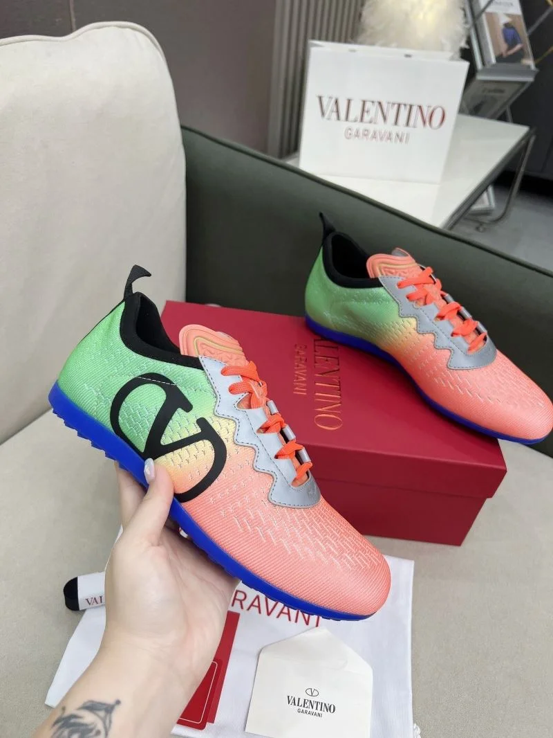 Top mirror Valentino Rockrunner Shoes