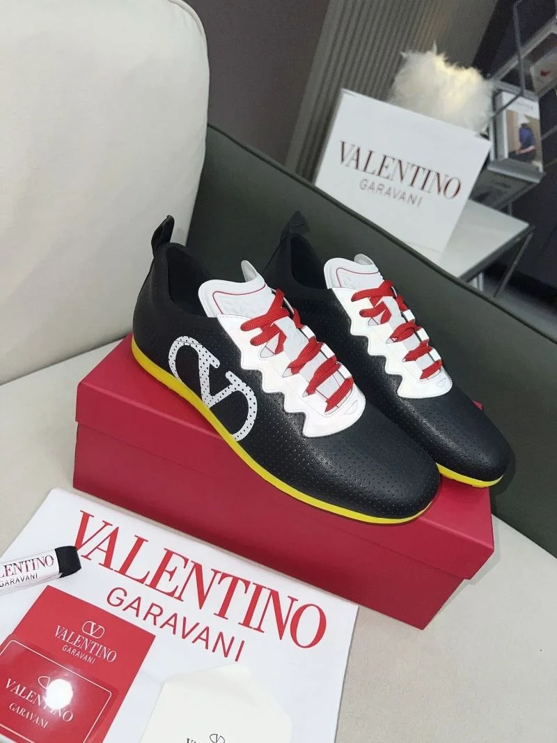 High accuracy Valentino Rockrunner Shoes