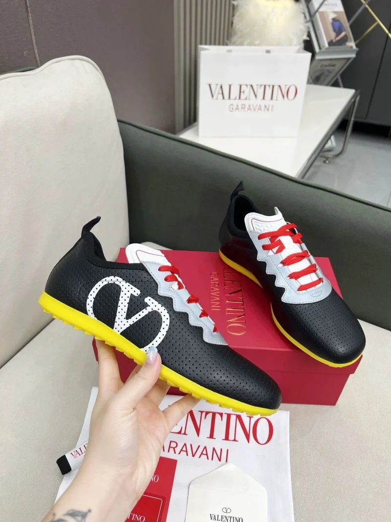 High accuracy Valentino Rockrunner Shoes