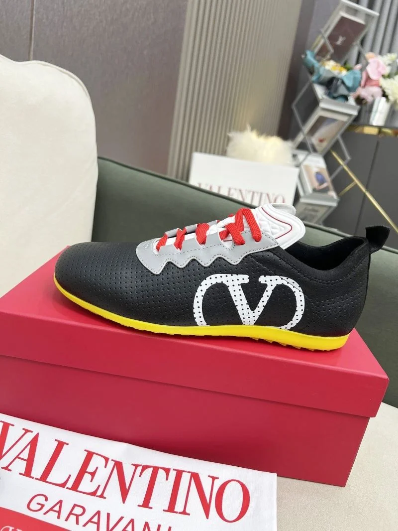 High accuracy Valentino Rockrunner Shoes