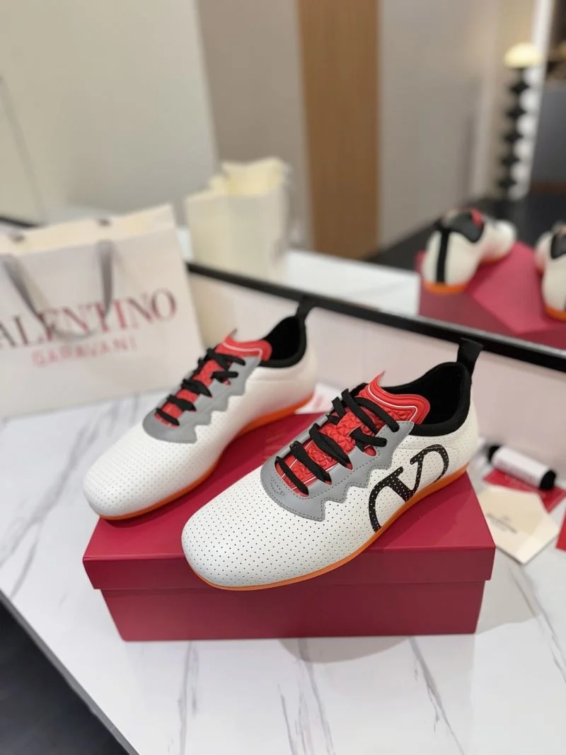 Top match Valentino Rockrunner Shoes