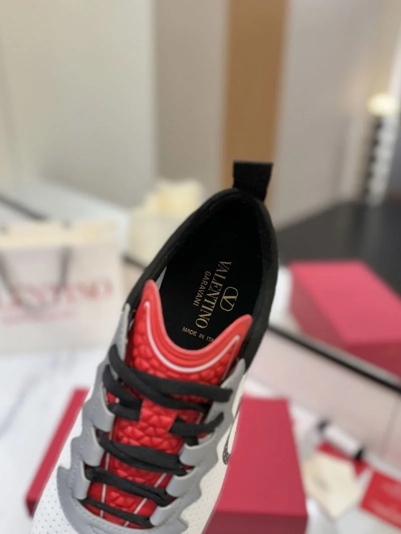 Top match Valentino Rockrunner Shoes