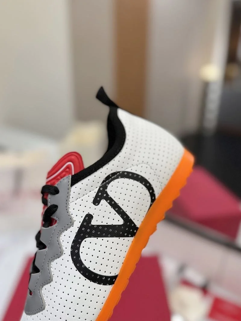 Top match Valentino Rockrunner Shoes