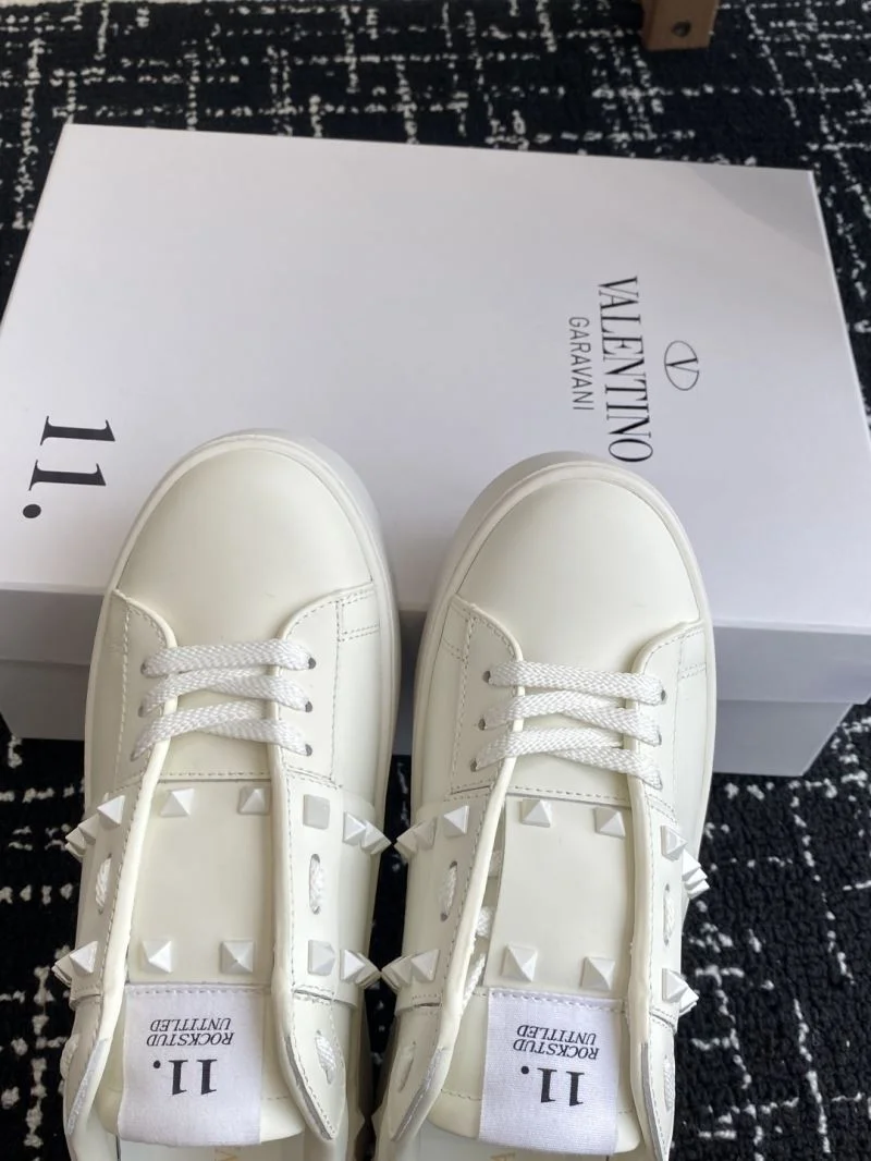 Precise copy Valentino Rockstud Untitled Shoes
