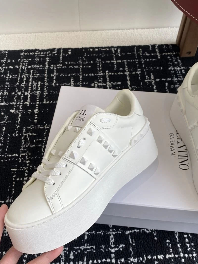 Precise copy Valentino Rockstud Untitled Shoes