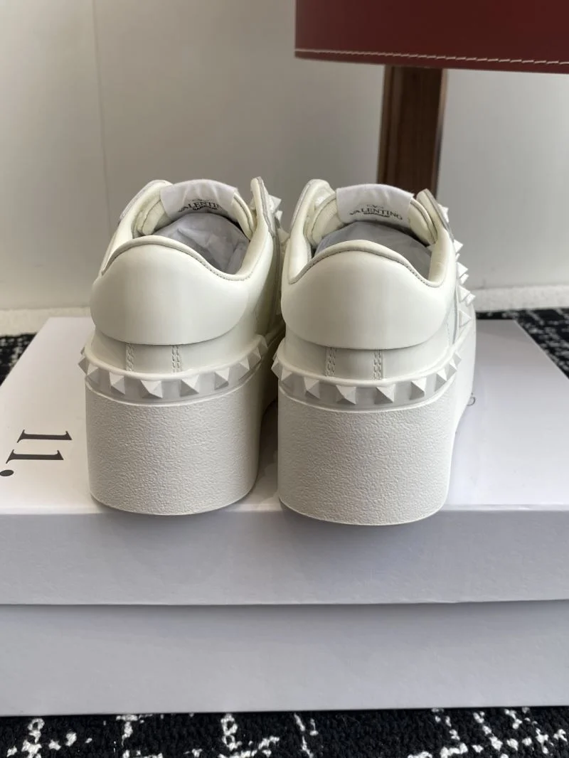 Precise copy Valentino Rockstud Untitled Shoes