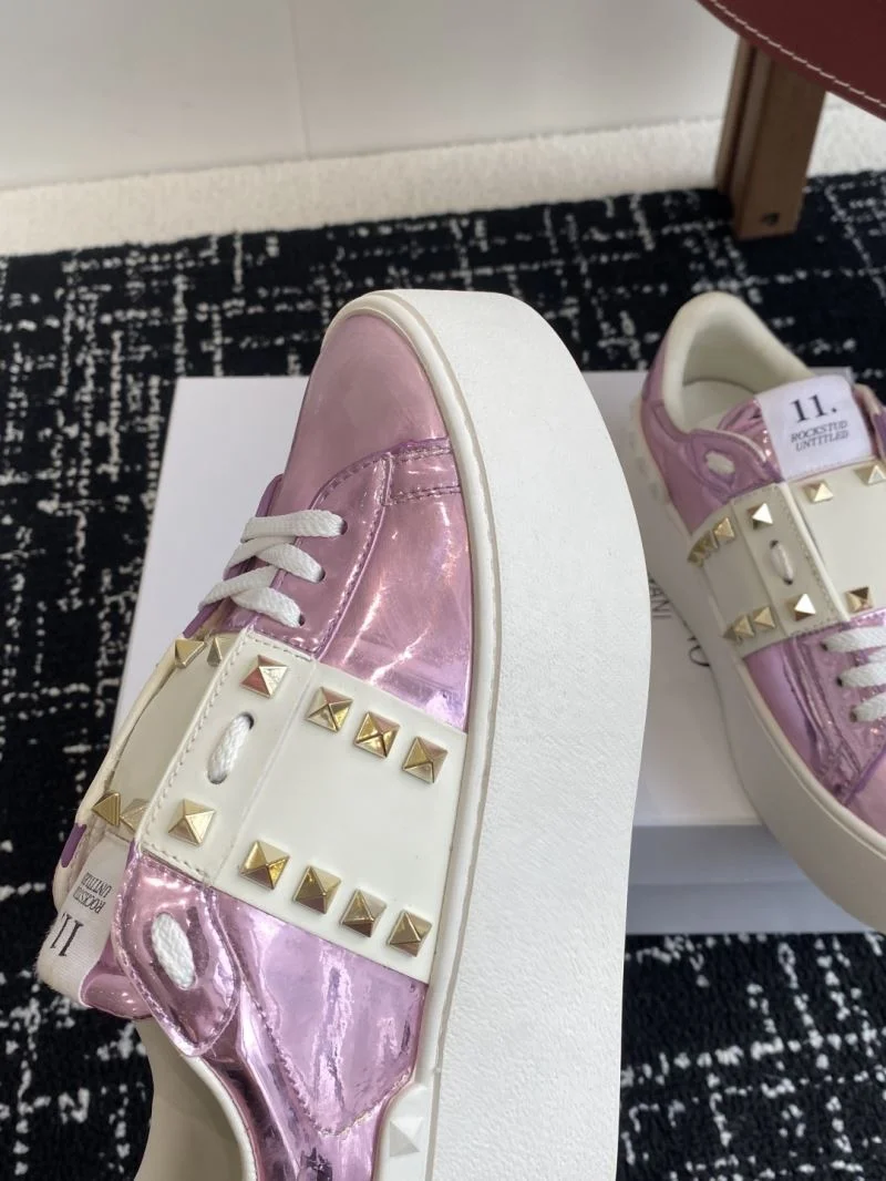 Top mirror Valentino Rockstud Untitled Shoes