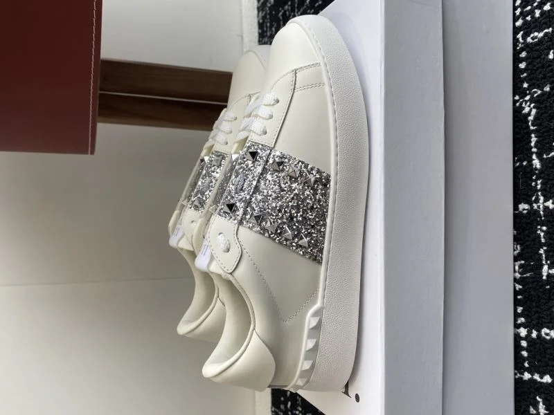 Brand-original Valentino Rockstud Untitled Shoes