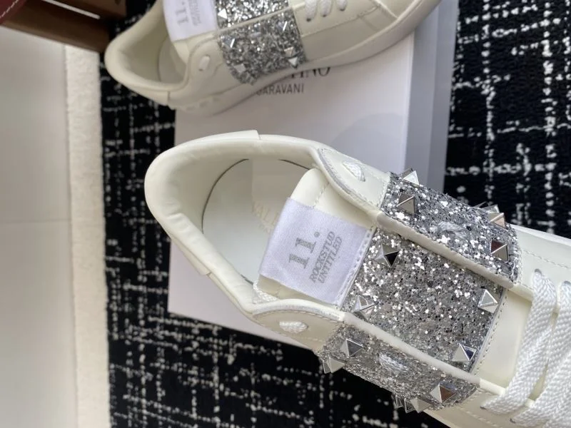 Brand-original Valentino Rockstud Untitled Shoes