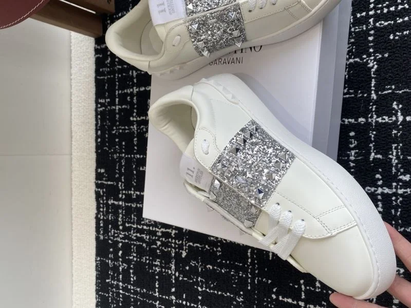 Brand-original Valentino Rockstud Untitled Shoes