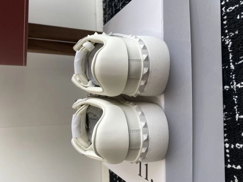 Brand-original Valentino Rockstud Untitled Shoes