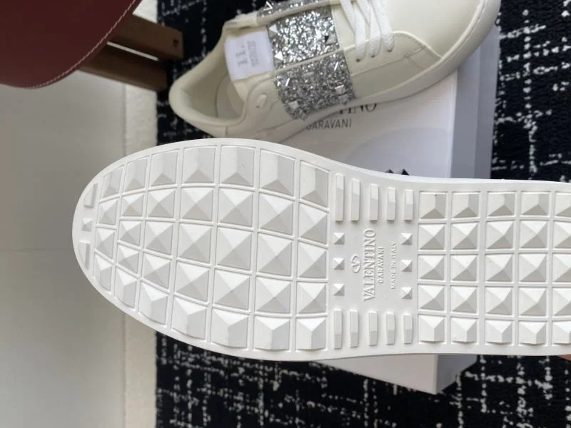 Brand-original Valentino Rockstud Untitled Shoes