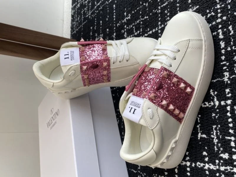 Brand-original Valentino Rockstud Untitled Shoes