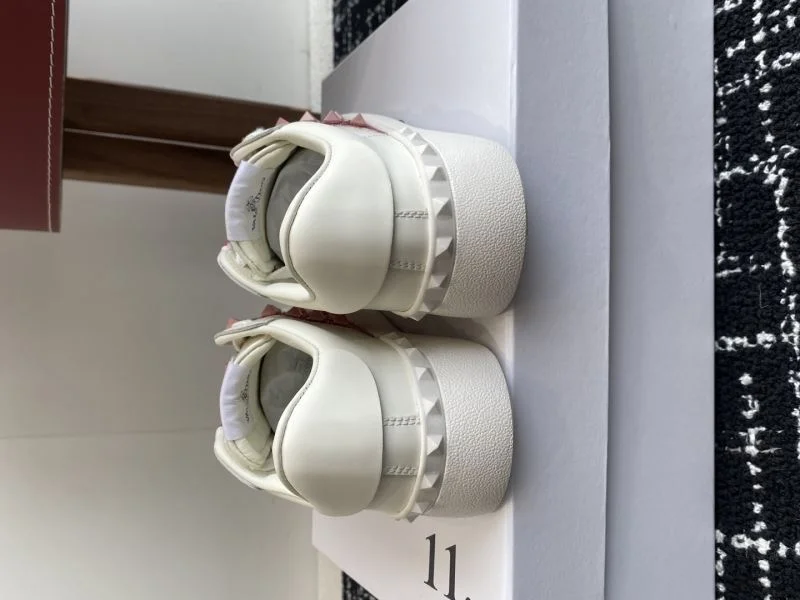 Brand-original Valentino Rockstud Untitled Shoes